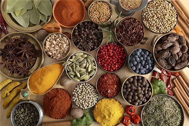 استخدامات البهارات في الطب والطهي - Mehbaj